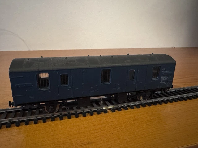 LIMA 00 GAUGE 305356 Br Cct Parcel Car Van No M94291 £8.12 - PicClick UK