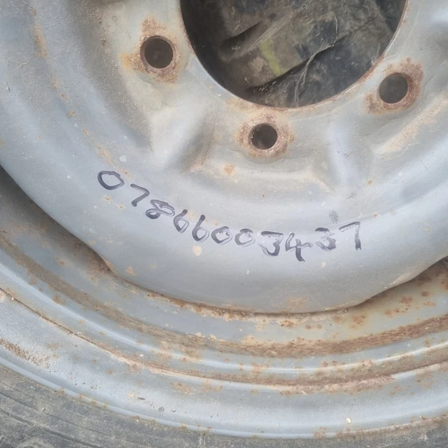 GENUINE TOYOTA LANDCRUISER 40 Series wheels Split Rim Wheels & Tyres X5 ...