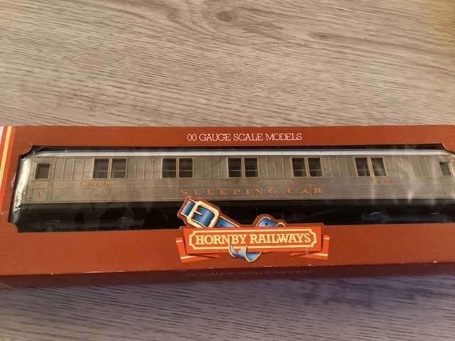 HORNBY LNER COACHES x4 in original boxes 00 guage scale Teak finish £20 ...