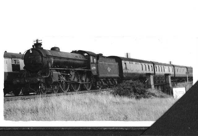 BR - EX Lner - B1 Class 4-6-0 61209 @ Anrold Rd - Vintage Image ...