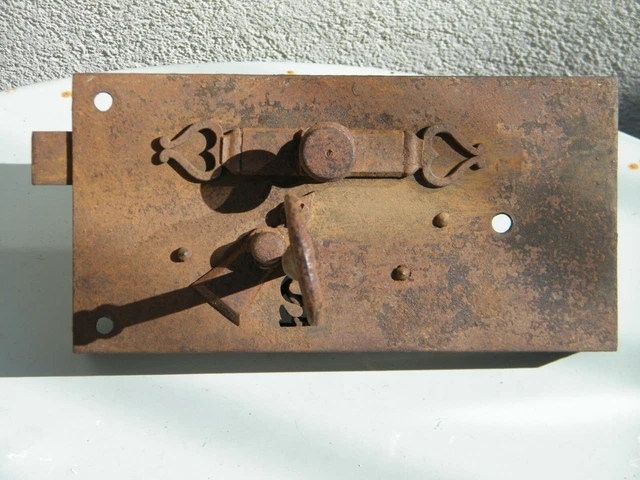 ANCIENNE GROSSE SERRURE en fer forgé avec 1 clé clef, pour porte, 18 ou ...