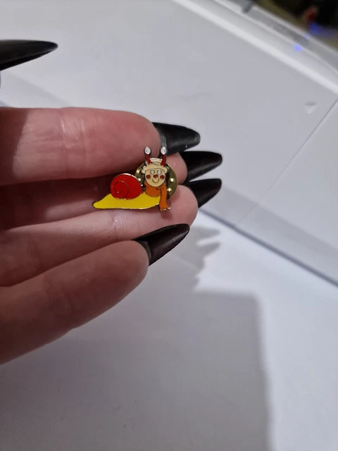 VINTAGE MAGIC ROUNDABOUT Brian Pin Badge £10.00 - PicClick UK