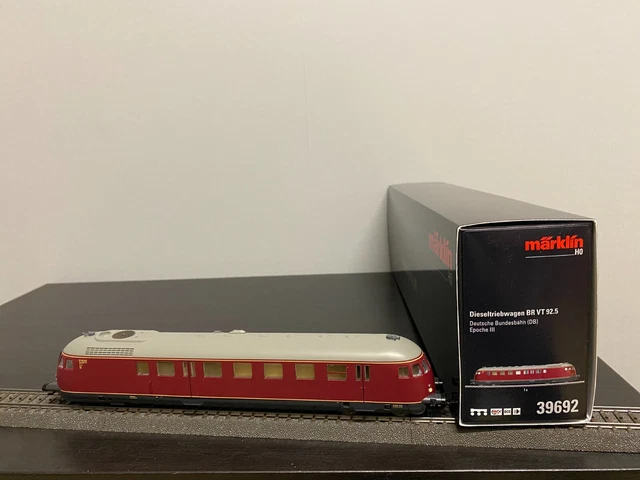 MÄRKLIN VT 92.5 Dieseltriebwagen der DB, H0 Spur (39692) EUR 360,00 ...