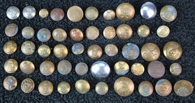MIXED LOT OF 50 x BRITISH ARMY WW2 VINTAGE BRASS BUTTONS (AUC) £4.99 ...