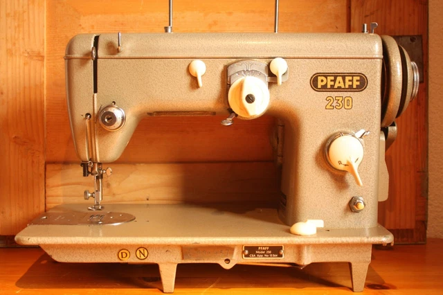 PFAFF 230 NÄHMASCHINE Ledernähmaschine Vintage wie PFAFF 260 mit KU 52 ...