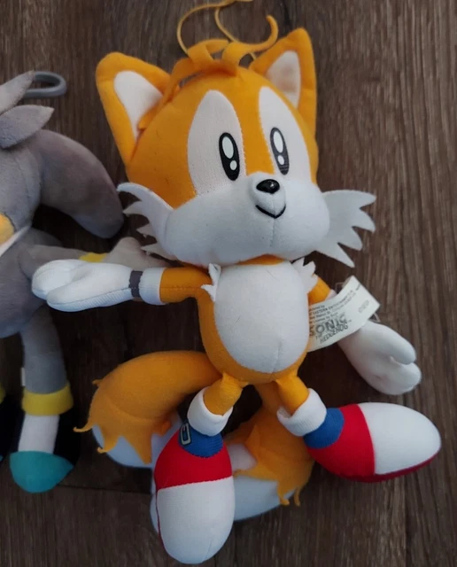 SONIC THE HEDGEHOG Tails Holding Tails 9" silver clip Plush 8" Stuffed ...