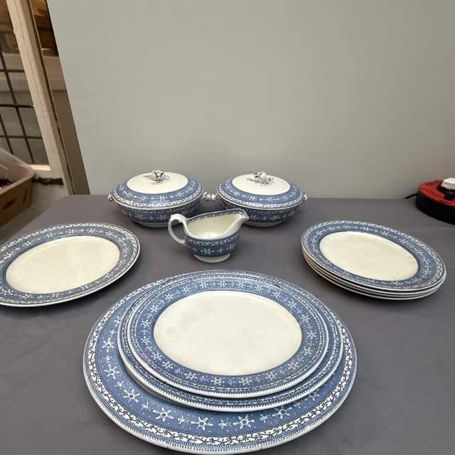 C T MALING Cetem Ware Maltese Pattern Partial Dinner Service. 1900-1911 ...