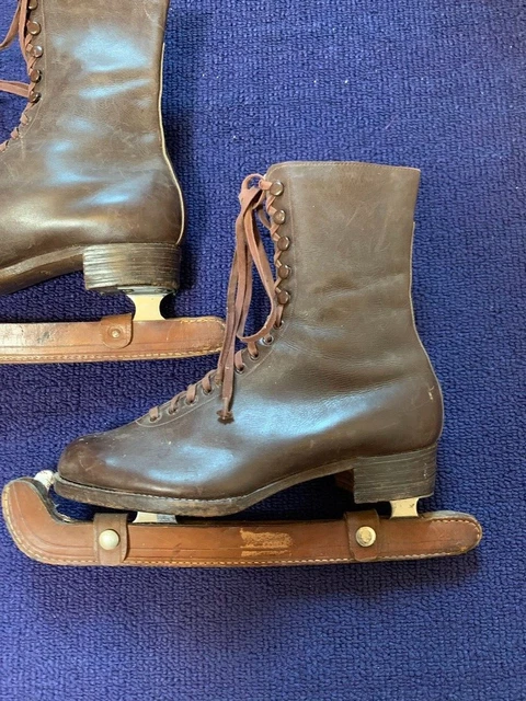 ANCIENNE PAIRE PATINS GLACE Vintage CUIR GODFRIN Modele RECORD Années ...