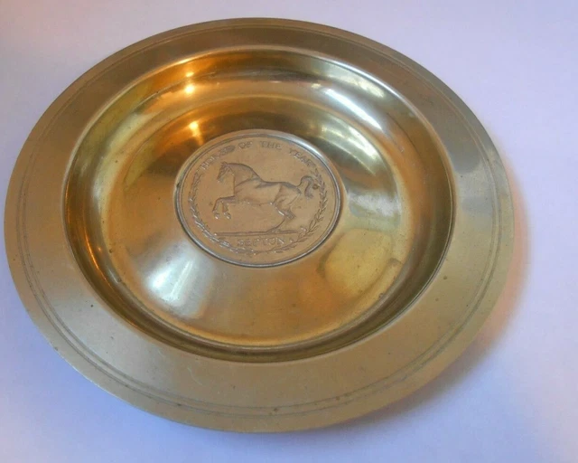 SEFTON HORSE OF the year medalion card/ pin tray ireland troubles ...