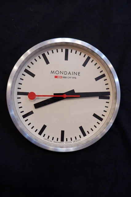 MONDAINE QUARTZ HORLOGE Murale 25 CM de Cuisine Couleur Argent A990 ...