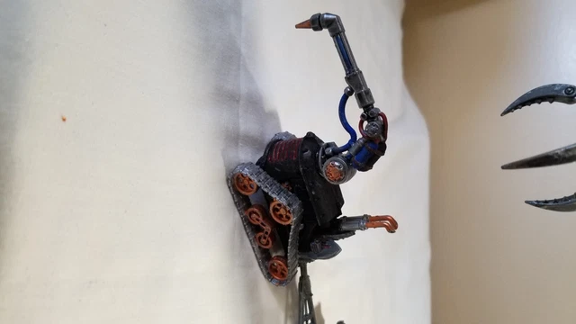 WARHAMMER40K ORK MEK Tow/Crane/Welding Shop on wheels..painted/assem ...