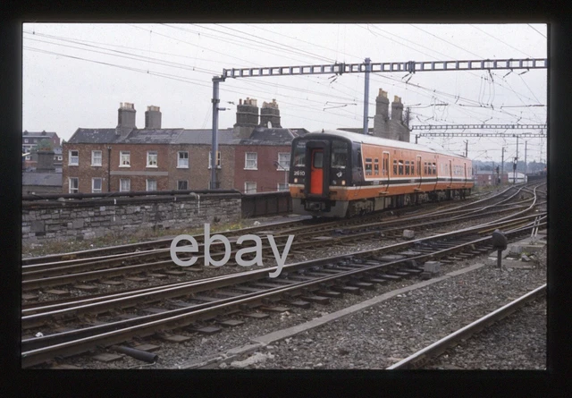 ORIGINAL 35MM SLIDE- Irish Railways-IR 2610 Maynooth train app Connolly ...