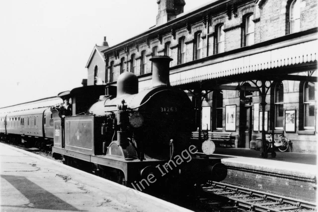 PHOTO RAILWAY 6X4 ex SR Class H 0-4-4T No 31263 Tunbridge Wells West ...