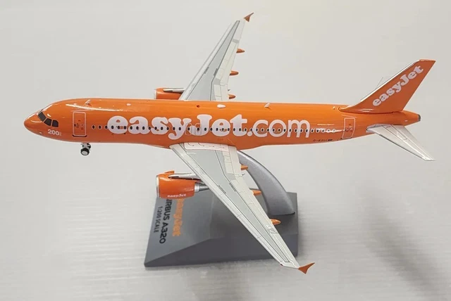 EASYJET AIRBUS A320 G-EZUI "reverse cs" 1/200 scale - NEW - Bluebox ...