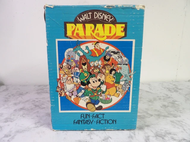 WALT DISNEY PARADE Fun Fact Fantasy Fiction Set di 4 Libri 1977 Vintage ...