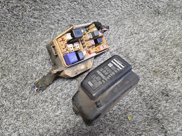 TOYOTA STARLET MK5 (EP91) Glanza - Engine Bay Fuse Relay Box £29.95 ...