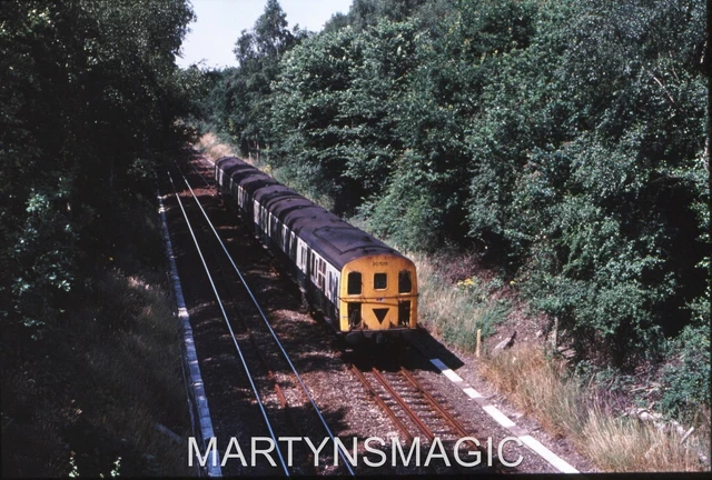 S15-17 ORIGINAL 35MM Railway Slide DMU 207013 @ Swanick 1989 £2.99 ...