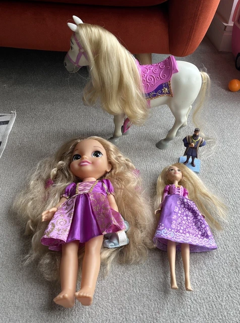 DISNEYS TANGLED FILM Rapunzel Bundle with Horse Maximus 32cm £7.95 ...