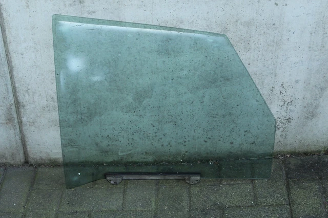 MERCEDES W115 /8 Vitre COLOR Vitre De Fenêtre Berline Avant Droite EUR ...