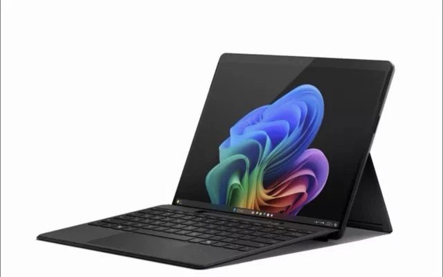 MICROSOFT SURFACE PRO 11 2025 Intel Core Ultra 7 + Flex Keyboard Etc ...