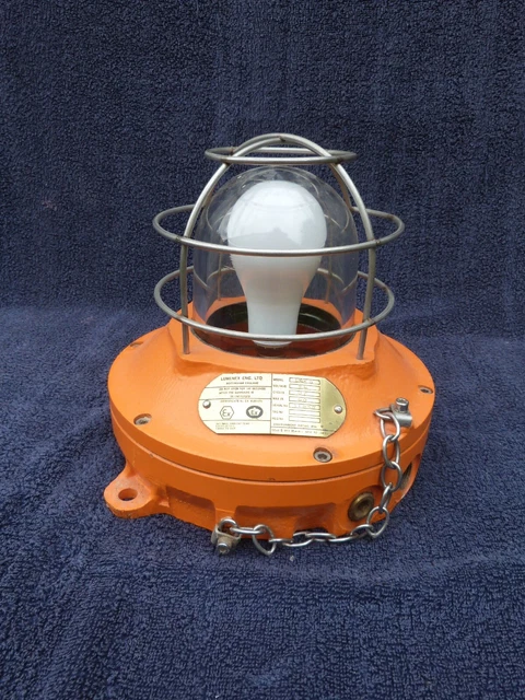 LUMENEX LAK6 BEACON Light Explosion Proof Bulkhead Light Cast Iron ...