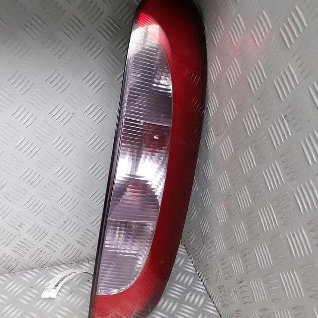 FEU ARRIERE DROIT Opel Corsa C Iii Phase 1 [77564] EUR 46,72 - PicClick FR