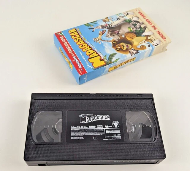 MADAGASCAR VHS TAPE 2005 DreamWorks Late Release Ben Stiller Chris Rock ...