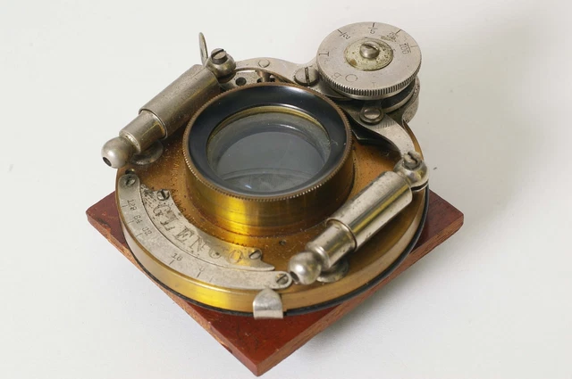 C13207~ BAUSCH & Lomb BRASS Lens & Shutter – Marked GLENCO & Board £54. ...