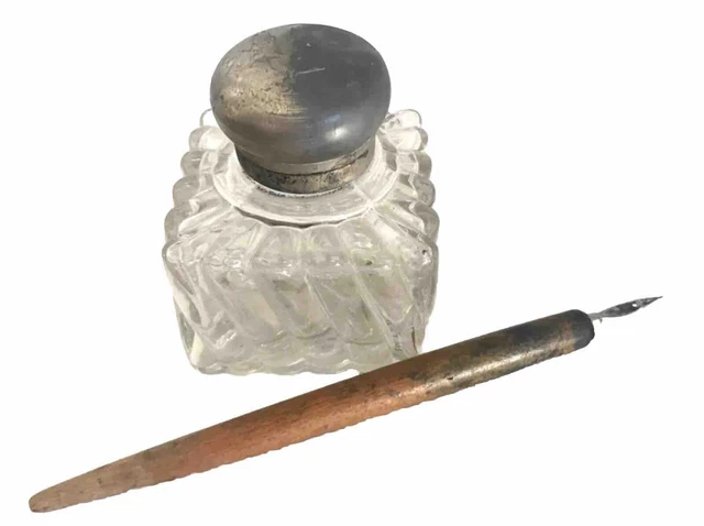 ANCIEN ENCRIER EN verre torsadé et porte plume en bois EUR 9,50 - PicClick FR