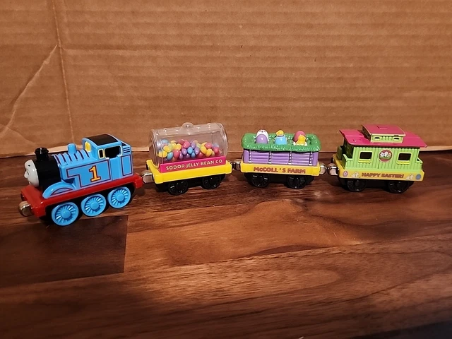 THOMAS & FRIENDS Take N Play Along Easter Thomas Train Engine & Egg ...