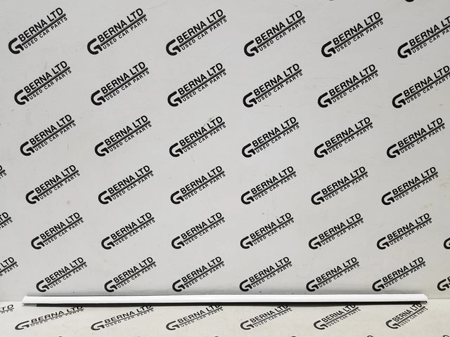 GENUINE SKODA OCTAVIA 2020-2021 Window Chrome Molding Strip 5E7839476 £ ...
