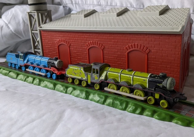 FLYING SCOTSMAN & Gordon ERTL Thomas The Tank Engine & Friends Die Cast ...