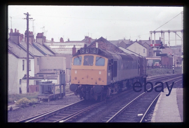 ORIGINAL 35MM SLIDE- Class 25 - D7637 w/ van at Llandudno Junction 8.5. ...