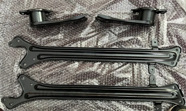 LEXUS IS200/300 SPORTCROSS Altezza Gita Rear Subframe Braces & Cups ...