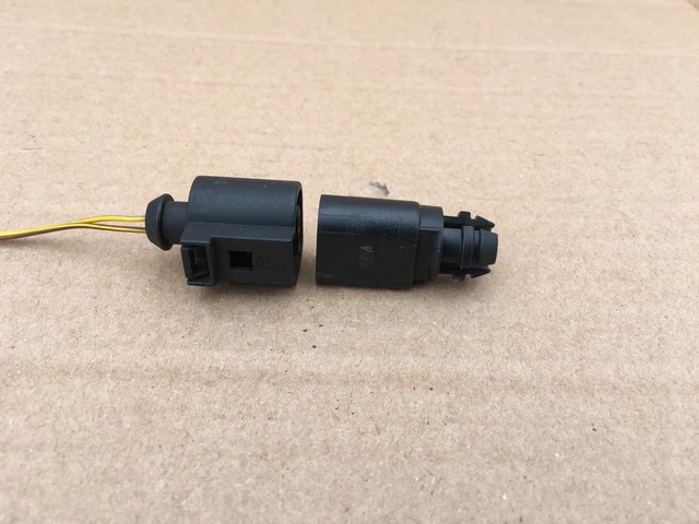 GENUINE VW OUTSIDE AIR TEMPERATURE SENSOR + PLUG Ambient Sensor (2008 ...