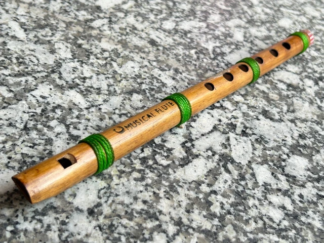 VINTAGE C MUSICAL Wooden Flute Vrindavan Krishna Devotion, Vanshi ...