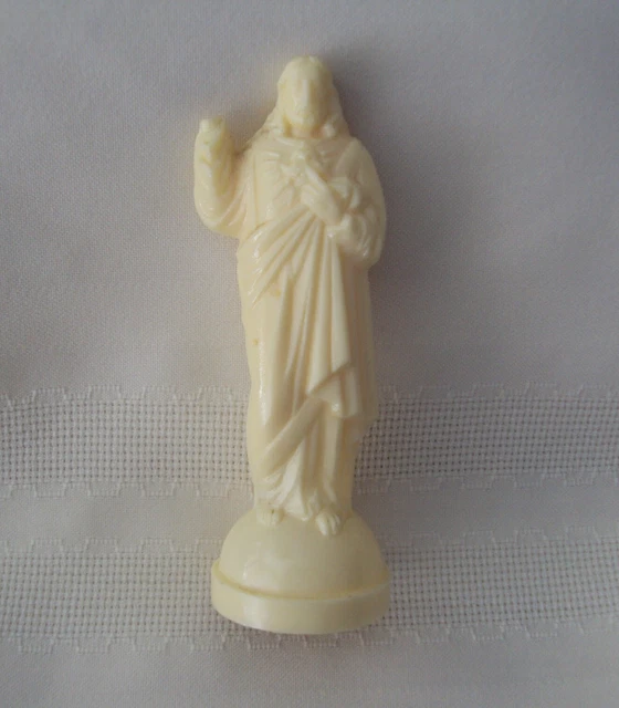 VINTAGE PLASTIC SACRED Heart Of Jesus Dashboard Magnet Statue #T2 ...