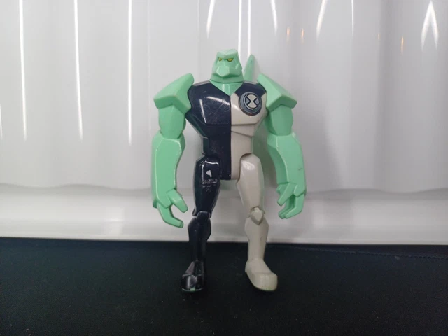 RARE 2006 BEN 10 Figure, Cartoon Network Action Figure-Bandai £6.00 ...