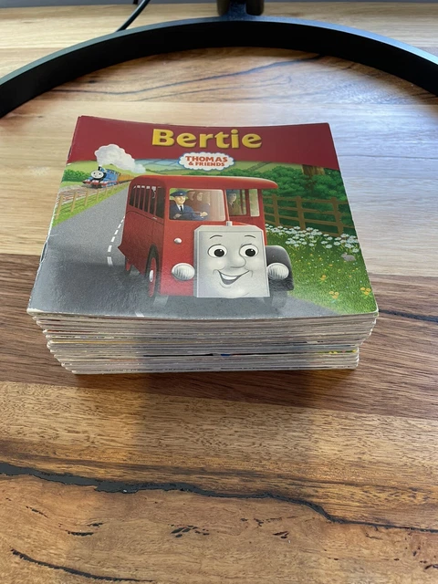 THOMAS THE TANK Engine & FRIENDS My Thomas Story Library x16 Books $13. ...