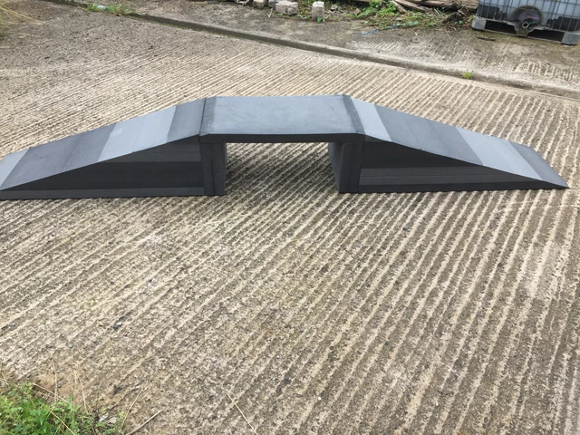 REMOTE CONTROL CAR jump ramps or bridge for figure of 8 track £60.00 ...