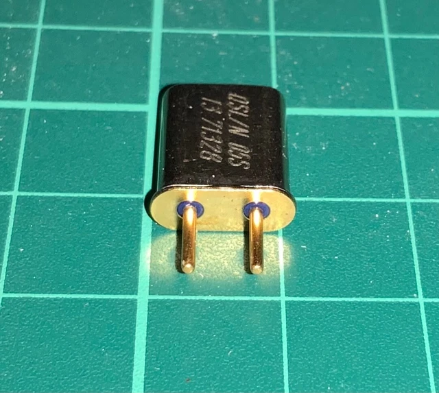 VINTAGE HC-25/U PASSIVE Quartz Crystal Oscillator 13.71328MZ, 2 x 1mm/0 ...