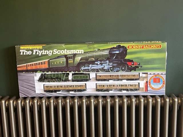 HORNBY THE FLYING Scotsman Train Set Cat. R.869 produced from 1993-1994 ...