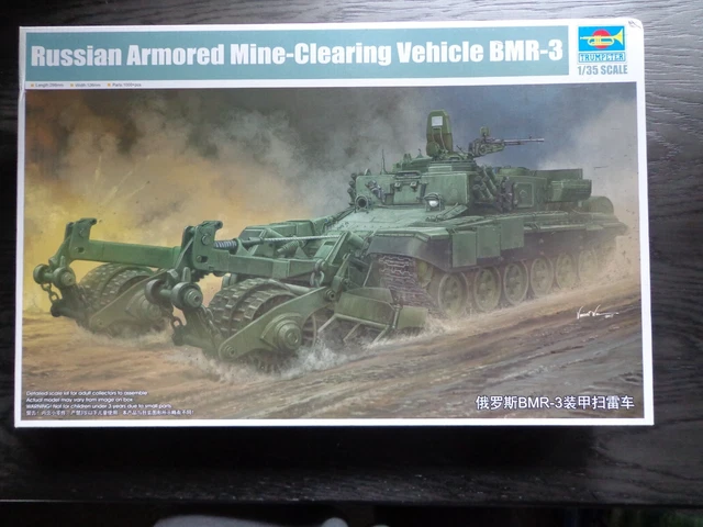 TRUMPETER RUSSIAN ARMORED Mine Clearing Vehicle BMR 3 1/35 #09552 Tank ...
