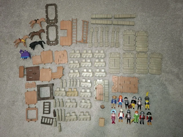 PLAYMOBIL MEDIEVIL CASTLE. Large collection of spare parts and ...