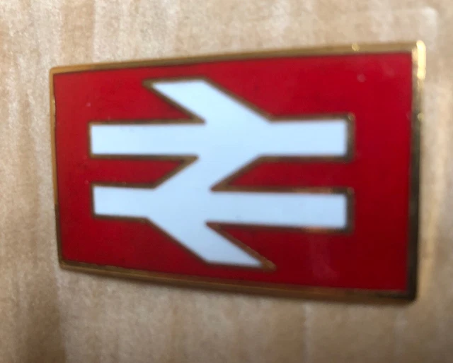 BRITISH RAIL RAILWAYS Double Arrow Logo Pin Badge Minamel Collectors ...