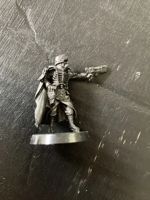 WARHAMMER 40K IMPERIAL Guard Death Korps Of Krieg Army Commissar ...