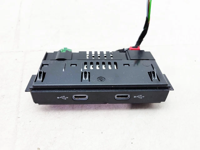 AUDI Q4 E-TRON Dual Usb-C Power Port Socket Outlet 89A035736 2023 £89. ...