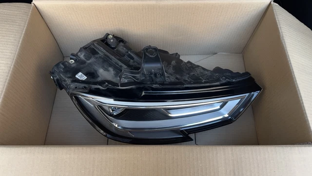 ORIGINAL AUDI A3 8V Facelift Matrix LED Scheinwerfer Baujahr 2019 Vorne Rechts EUR 1.000,00 ...