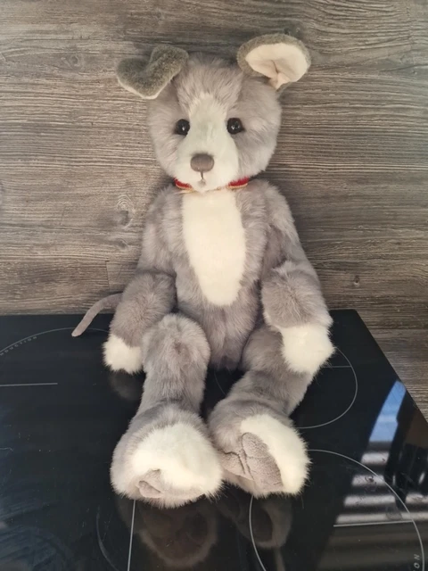 CHARLIE BEARS THE Queens Beasts Series -Milo Number 483 £125.52 ...