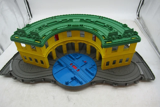 COLLECTABLE THOMAS THE TANK ENGINE Trackmaster Super Station £4.99 ...